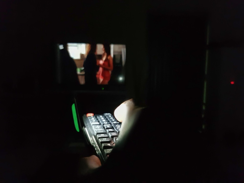 Meet Lazelight: A Dim Light TV Viewing Enhancement Gadget