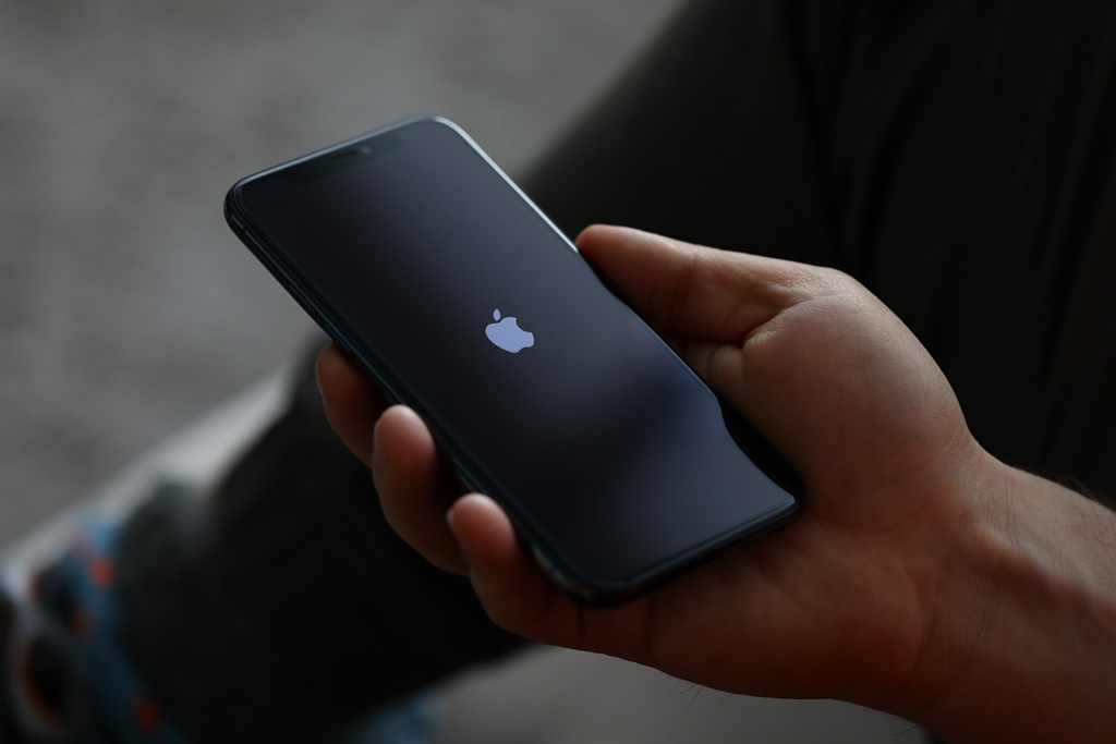 The Trendy Apple Accessories You Should Buy This Year